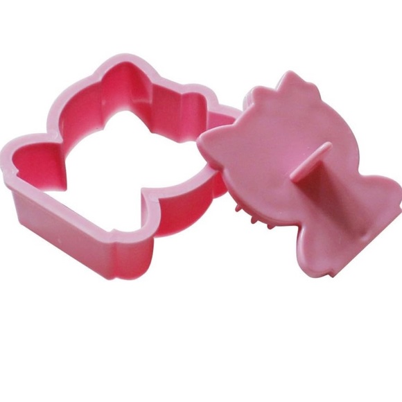 Kitchen | 2pcs Hello Kitty Pink Plastic Food Molds Cake Bread Cookie | Poshmark